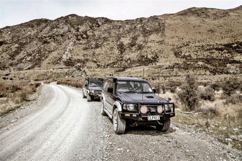 Your 4's: Old school 4WDs take in the scenery | NZ SUV